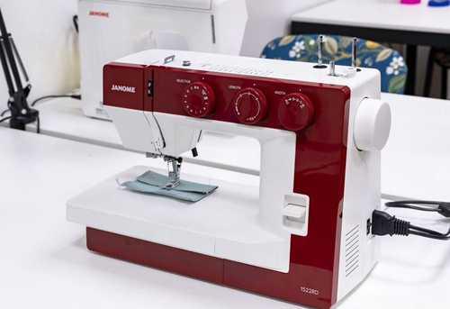 Швейная машина Janome 1522RD