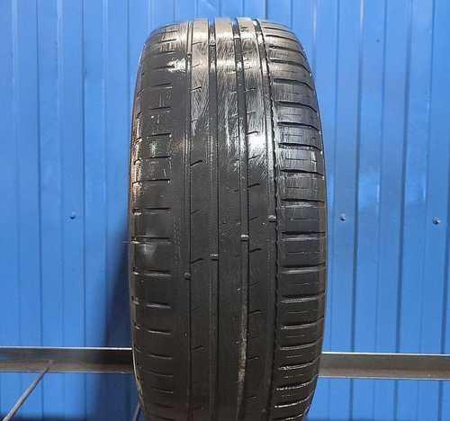 Nokian Tyres Hakka Blue 3 215/60 R16