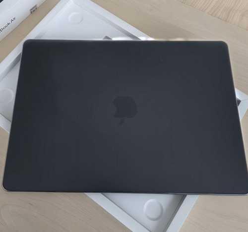 Apple Macbook air 15 m3 16 256