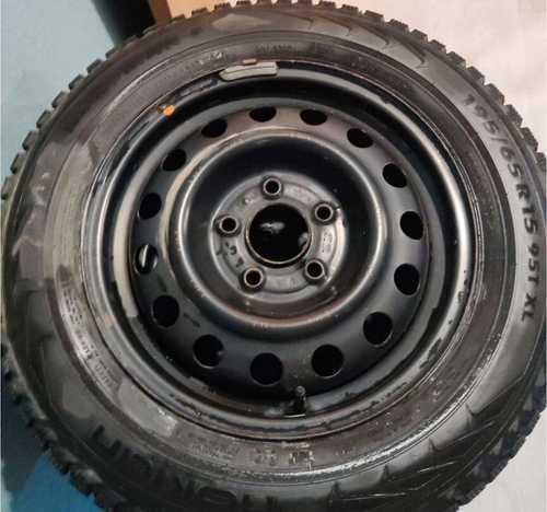 Зимние колеса 195/65 R15