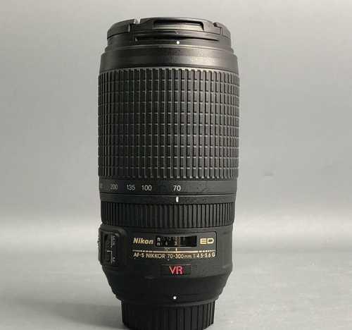 Nikon 70-300mm 4.5-5.6G ED-IF AF-S VR Zoom-Nikkor