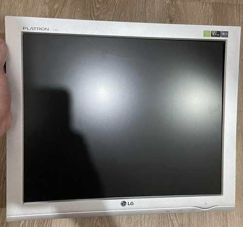 Монитор LG Flatron L1732S 60гц