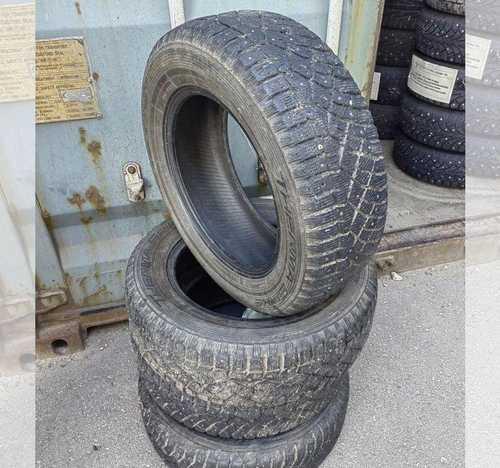 Nitto Therma Spike (NTSPK-B01) 195/65 R15