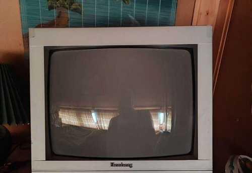Телевизор elenberg 1402 и Rubin 37M10-6