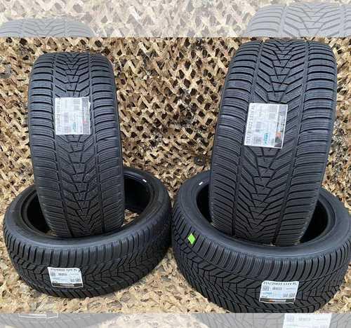 Hankook Winter I'Cept Evo 3 X W330A 315/35 R22 и 275/40 R22 111V
