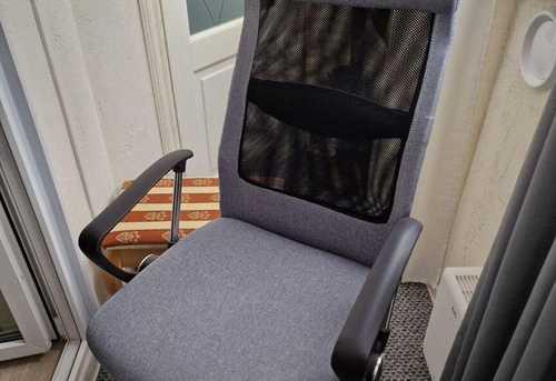 Компьютерное кресло "как новое"