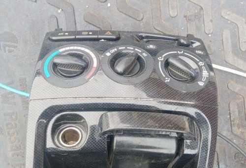 Блок управления печкой Geely Mk MR479QA 804282616