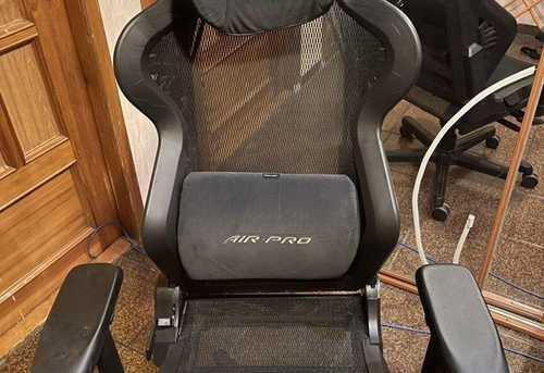 Компьютерное кресло Dxracer air pro