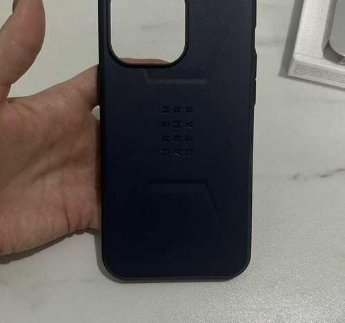 Чехол на iPhone 14 pro max uag