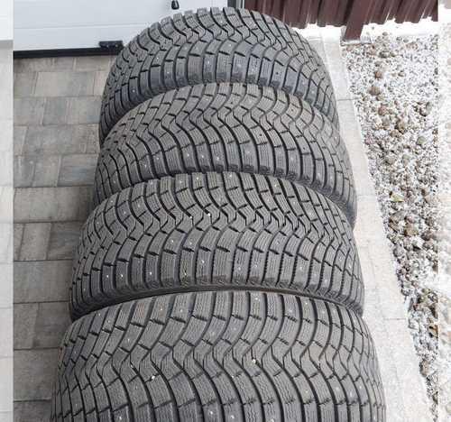 Michelin Latitude X-Ice North 235/55 R18 104T