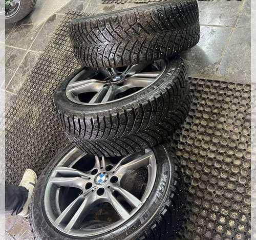 Michelin X-Ice North 4 225/45 R18 и 255/40 R18