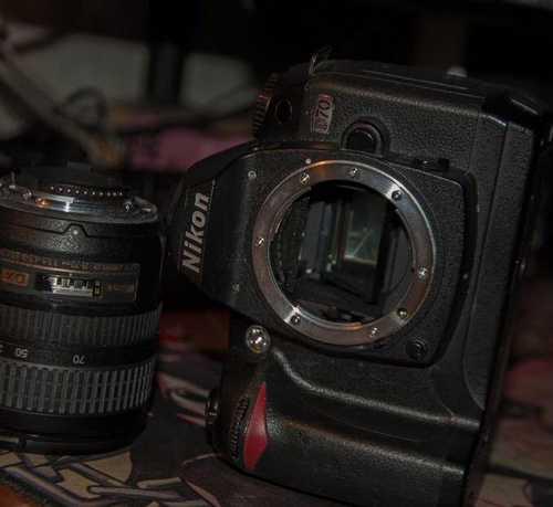 Зеркальный фотоаппарат Nikon d70