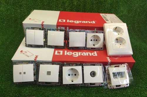 Розетки и выключатели Legrand