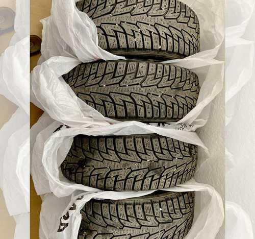 Hankook Winter I'Pike 205/55 R16 96