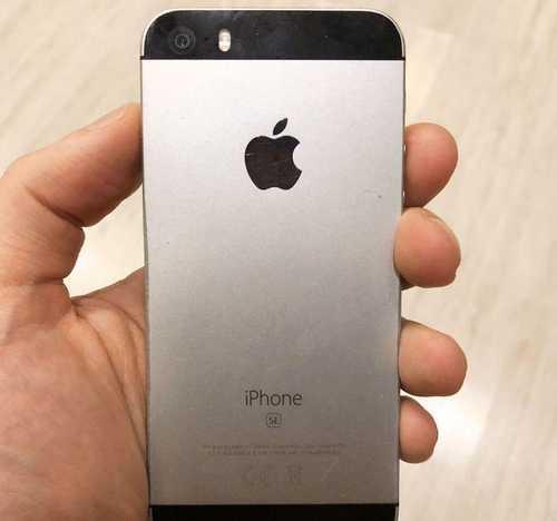 iPhone SE, 32 ГБ