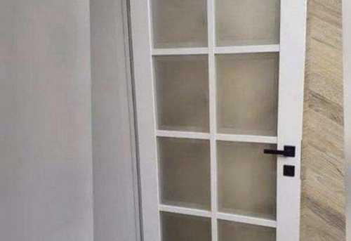Межкомнатная дверь со стеклом белая