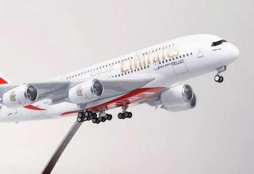 Полуметровая модель самолета Airbus A380 Emirates