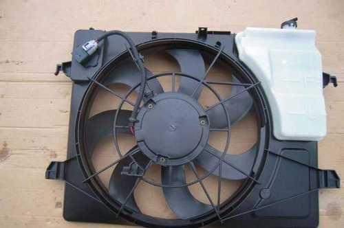 Диффузор вентилятора радиатора охлаждения в сборе
