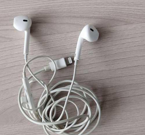 Наушники apple earpods