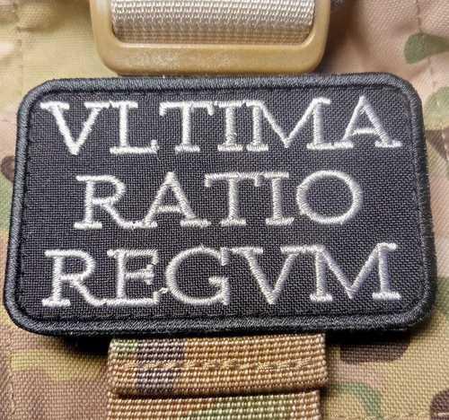 Патч латынь Vltima Rato Regnvm