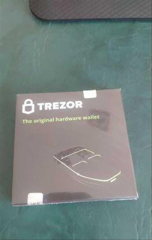 Trezor One (белый) крипто кошелек