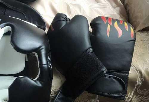 Боксерские перчатки шлем занятий боксом