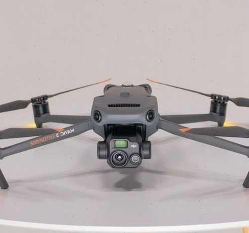 Квадрокоптер DJI Mavic 3 Enterprise