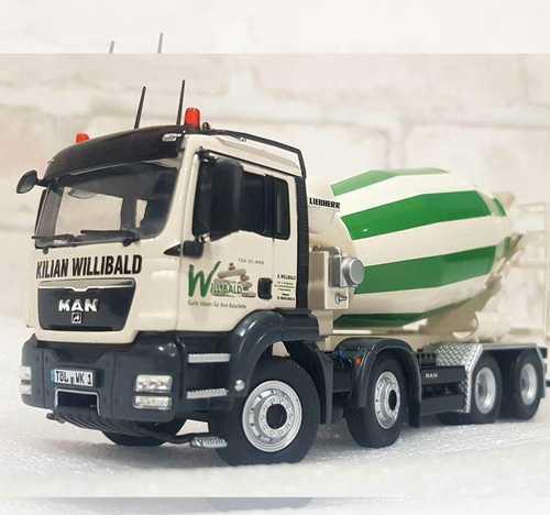 Модель 1/50 NZG MAN TGS 8x4 Liebherr Htm904