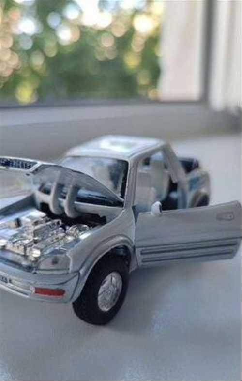 Модель автомобиля 1/32 Toyota raw4 cabriolet