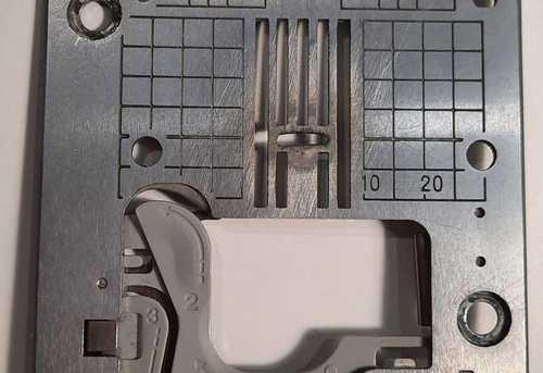 Игольная пластина для швейной машины Juki F