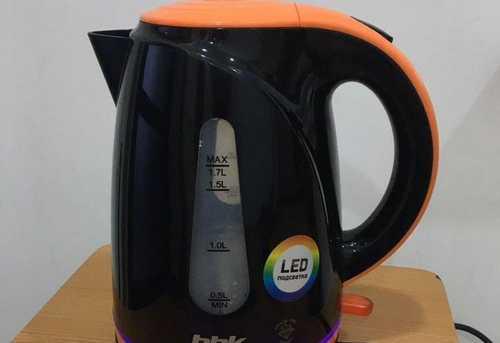 Чайник электрический BBK EK1701p