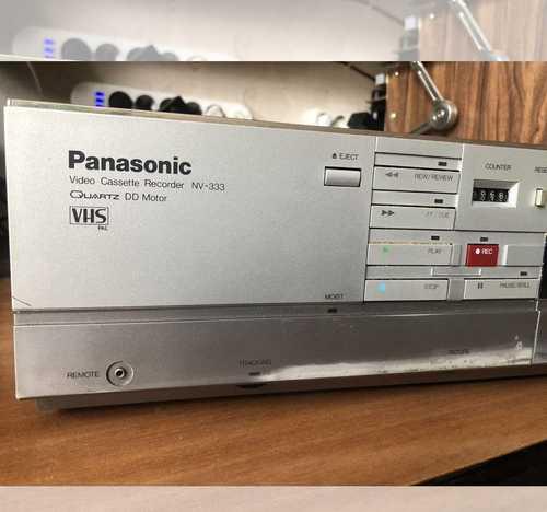 Видеомагнитофон panasonic nv -333 EE