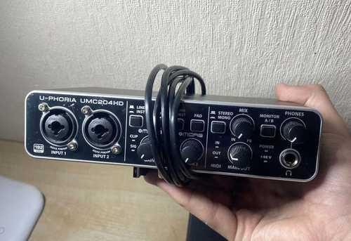 Внешняя звуковая карта behringer umc204hd