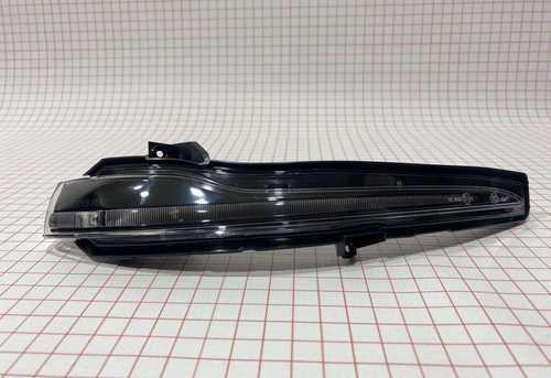 Повторитель в зеркало для Mercedes-Benz W222