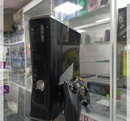 Xbox 360 Slim