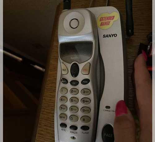 Sanyo телефон