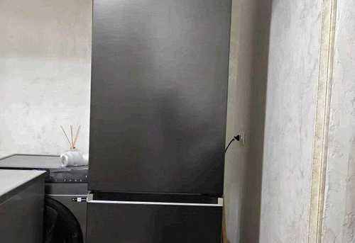 Холодильник Samsung в отличном состоянии
