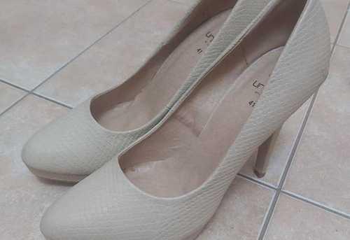 Туфли женские 41 размер на высоком каблуке