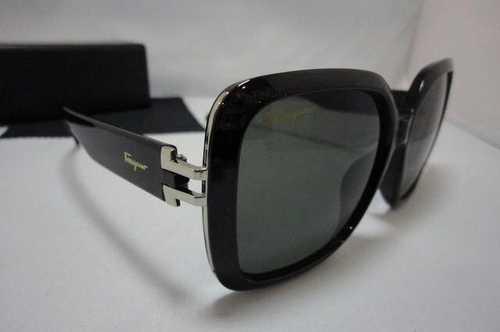Женские солнцезащитные очки Salvatore Ferragamo