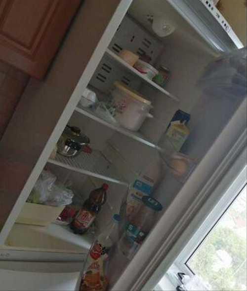 Холодильник бу Бирюса 228 С3