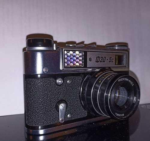 Плёночный фотоаппарат фэд 5с
