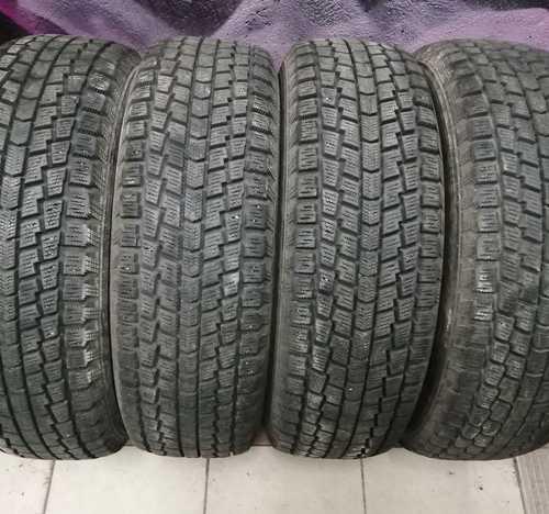 Hankook Dynapro I'Cept RW08 215/65 R16