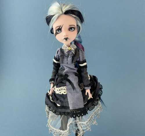 Monster high дракулаура ooak