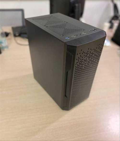 Компьютер Machinist x99 Xeon E5 32гб 1050 TI
