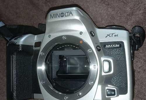 Пленочный фотоаппарат minolta XT si maxxum