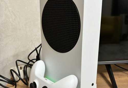 Xbox Series S + док-станция dobe