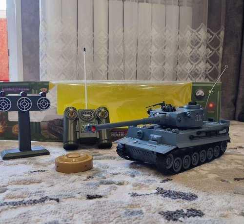 Радиоуправляемая модель танка с мишенью и миной