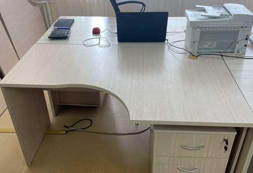 Компьютерный стол офисный