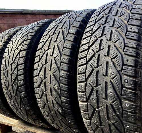 Tigar SUV Ice 215/60 R17 100T