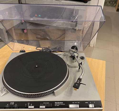 Проигрыватель винила Technics SL-3300